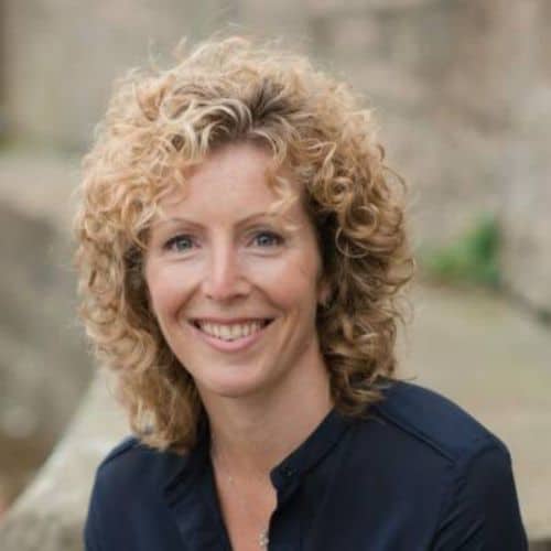 Emma J. Bell - Universal Speaker Group